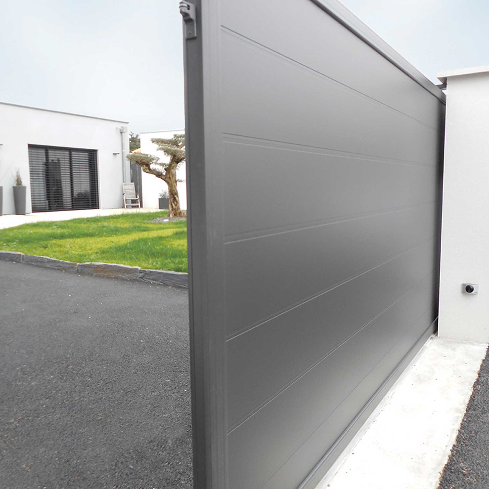 Portail coulissant | Automatique et motorisé