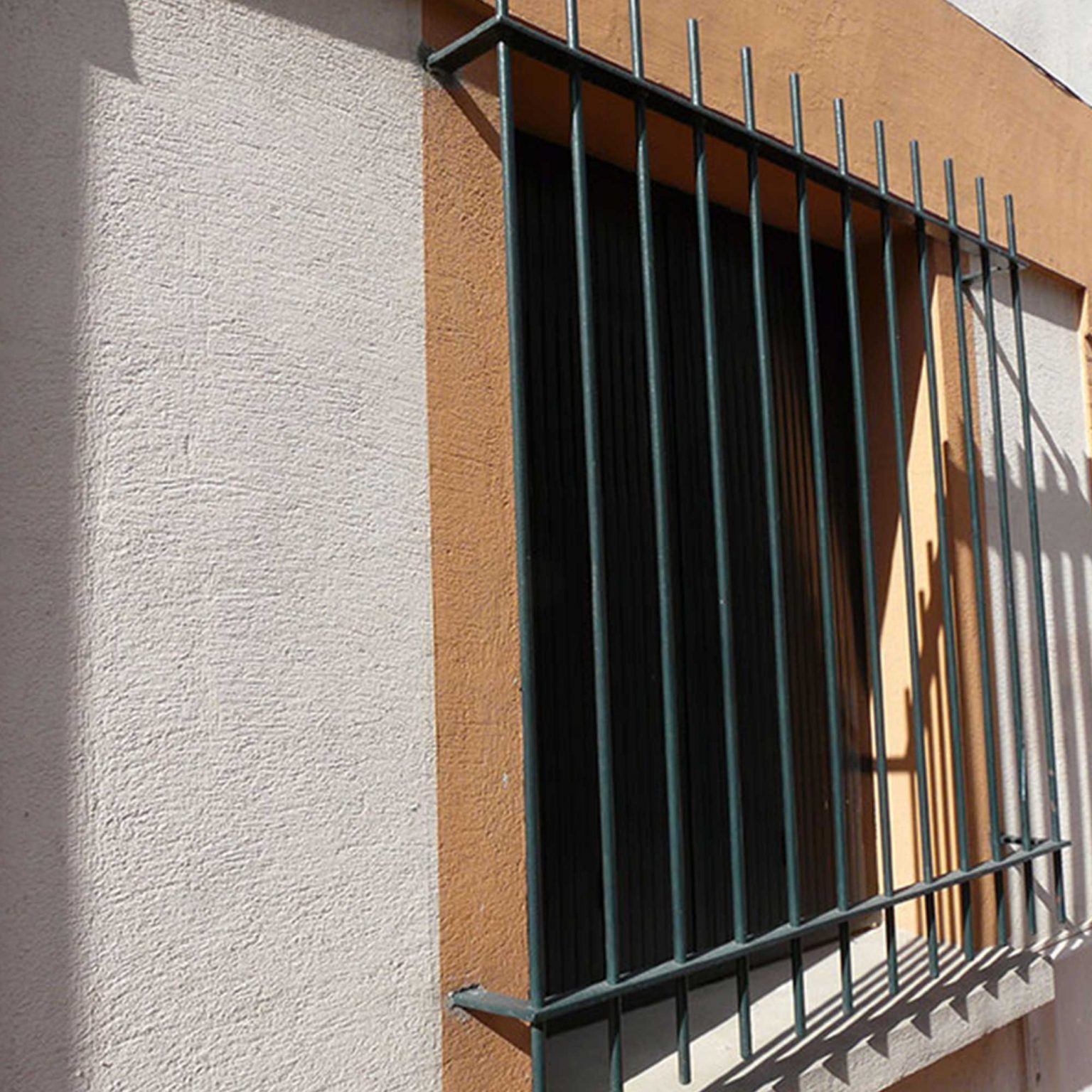 Grille de défense | Protection fenêtre alu et fer forgé